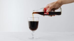 A Clear-Headed Look at the ‘Sober Curious’ Movement - The Food Institute